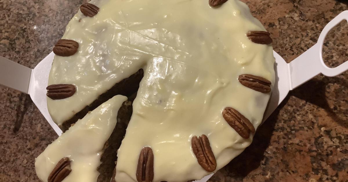 Carrot Pecan Nut Cake by Deborah R. A Thermomix ® recipe in the ...