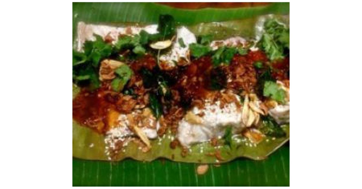 Steamed Thai Fish with Sticky Sauce and crunchy garnishes by lushcook ...