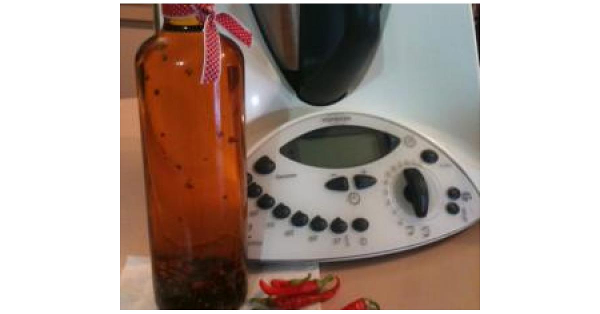 Chilli Oil by Nikki Banks. A Thermomix ® recipe in the category Basics ...
