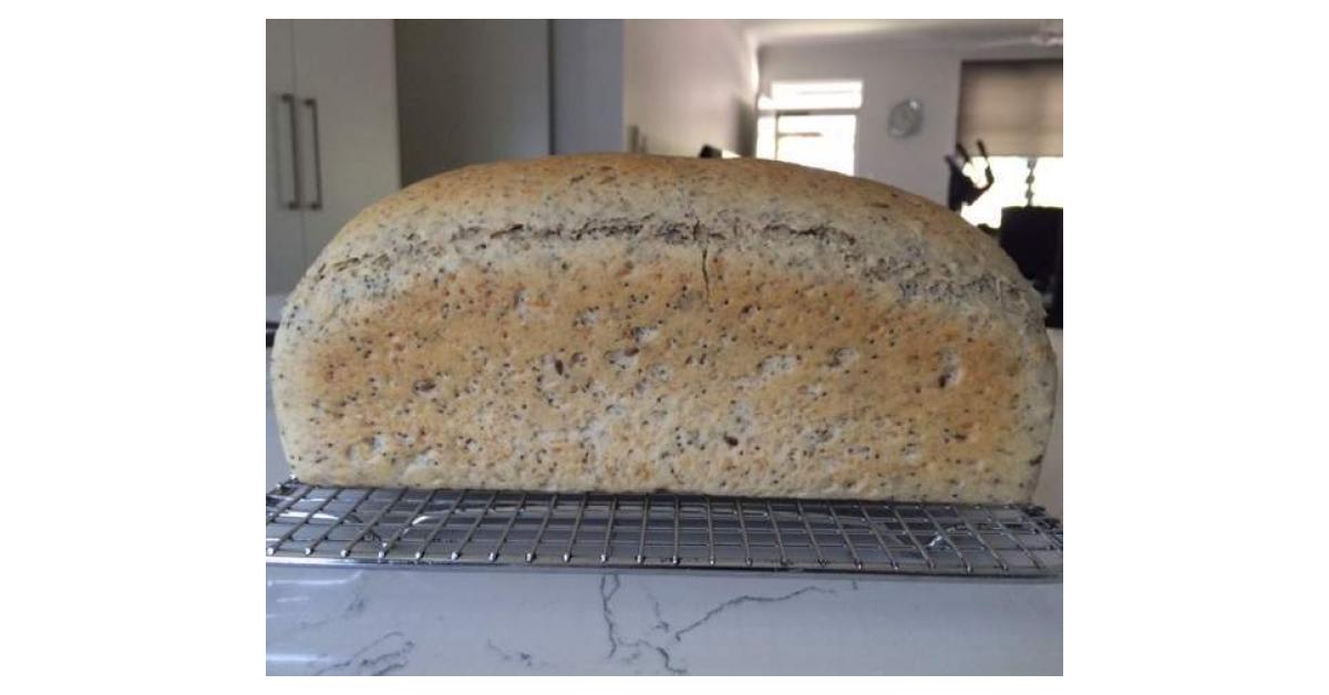 High Rise White Chia and Seeds Bread by tayapetsheny. A Thermomix ...