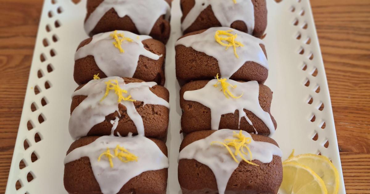 Mini Gingerbread Cakes by JacintaF. A Thermomix ® recipe in the ...