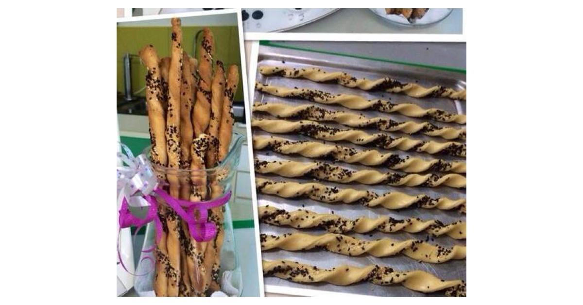 Black Sesame Bread Sticks by guest. A Thermomix ® recipe in the ...