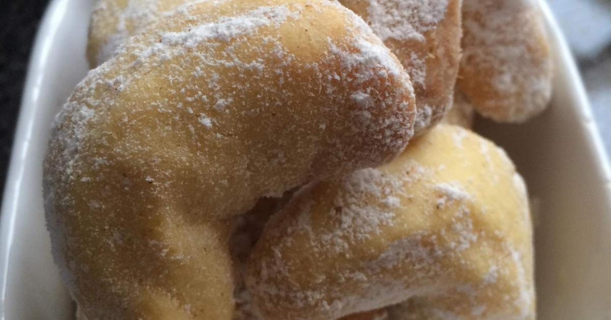 Cashew & Ginger Crescent Biscuits by Kazzer. A Thermomix ® recipe in ...