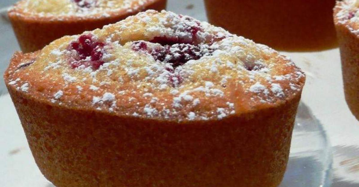 Raspberry Friands by Thermie Tribe. A Thermomix ® recipe in the ...