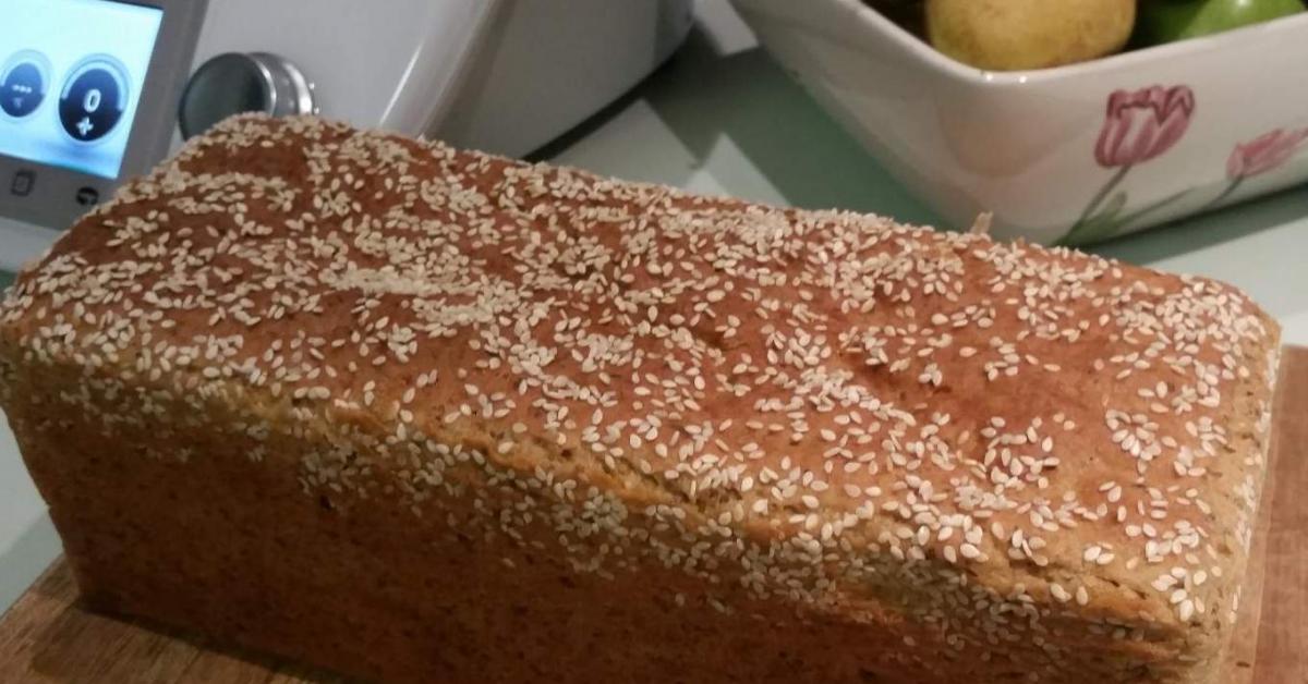 Chia and Sunflower GF Loaf by Jodie Day Consultant. A Thermomix ...
