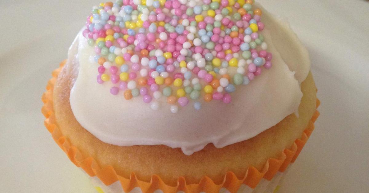 Quick & Easy Vanilla Cupcakes by Larissa07. A Thermomix ® recipe in the ...