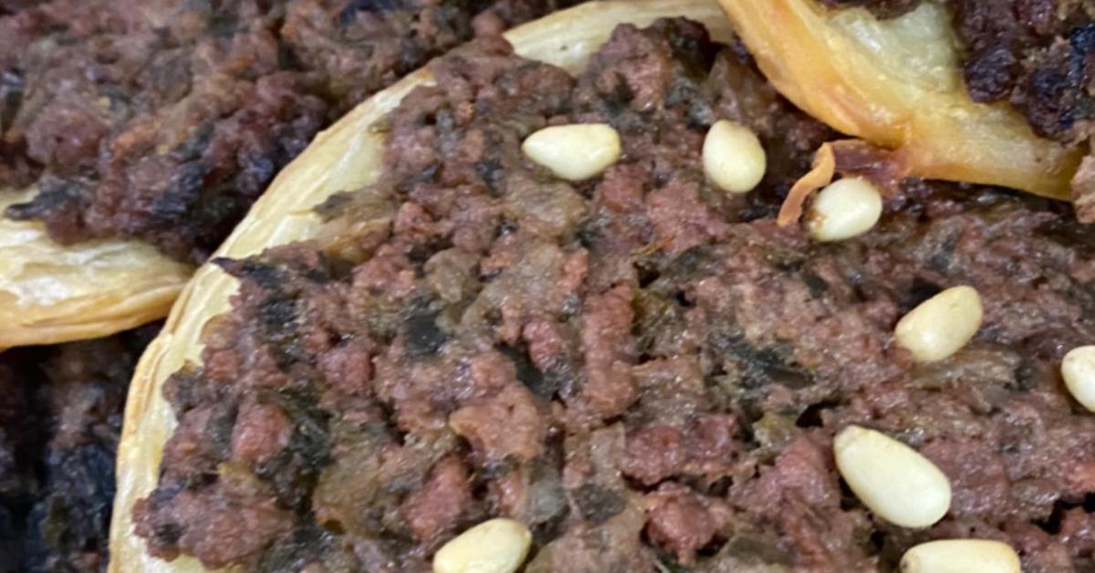 Rima's Lahmee b ajeen tablee by RimaNahme. A Thermomix ® recipe in the ...