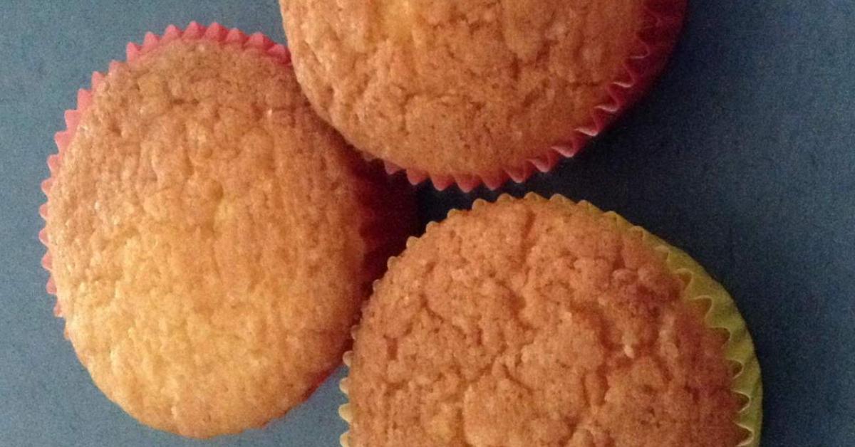 Basic Butter Cupcakes by guest. A Thermomix ® recipe in the category ...