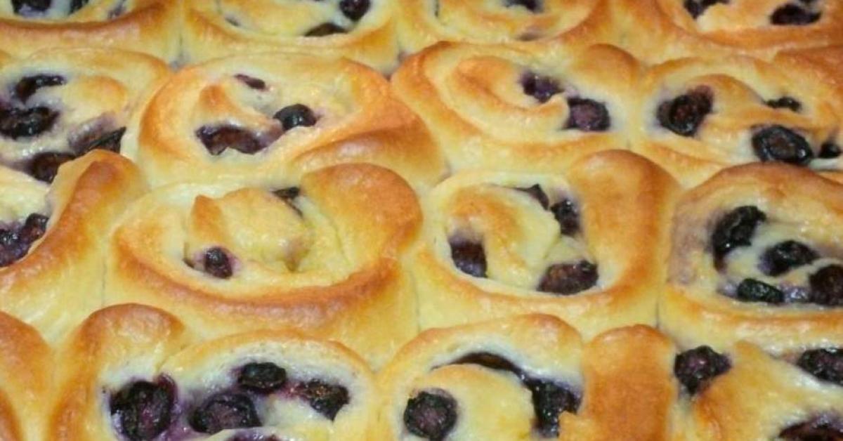 Orange and Blueberry Scrolls by amorhomechef. A Thermomix ® recipe in ...