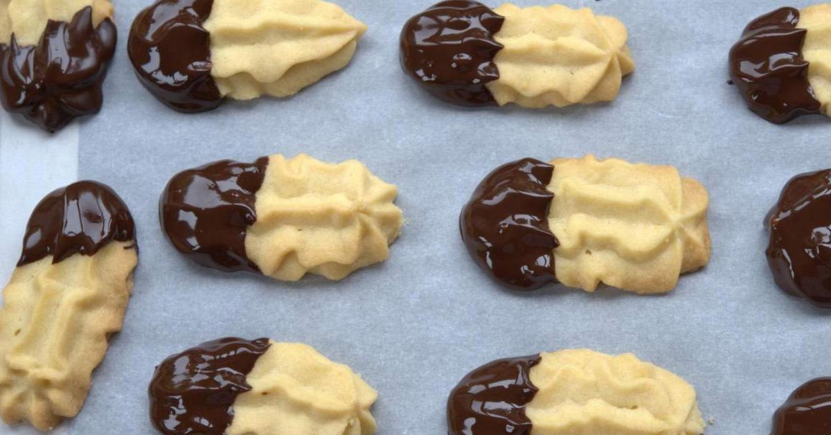 Chocolate Dipped Shortbread Dreams by foodieforever. A Thermomix ...