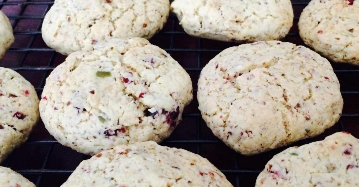 Clone of Whatever Biscuits (with Crasins!) by cherezee. A Thermomix ® recipe in the category ...