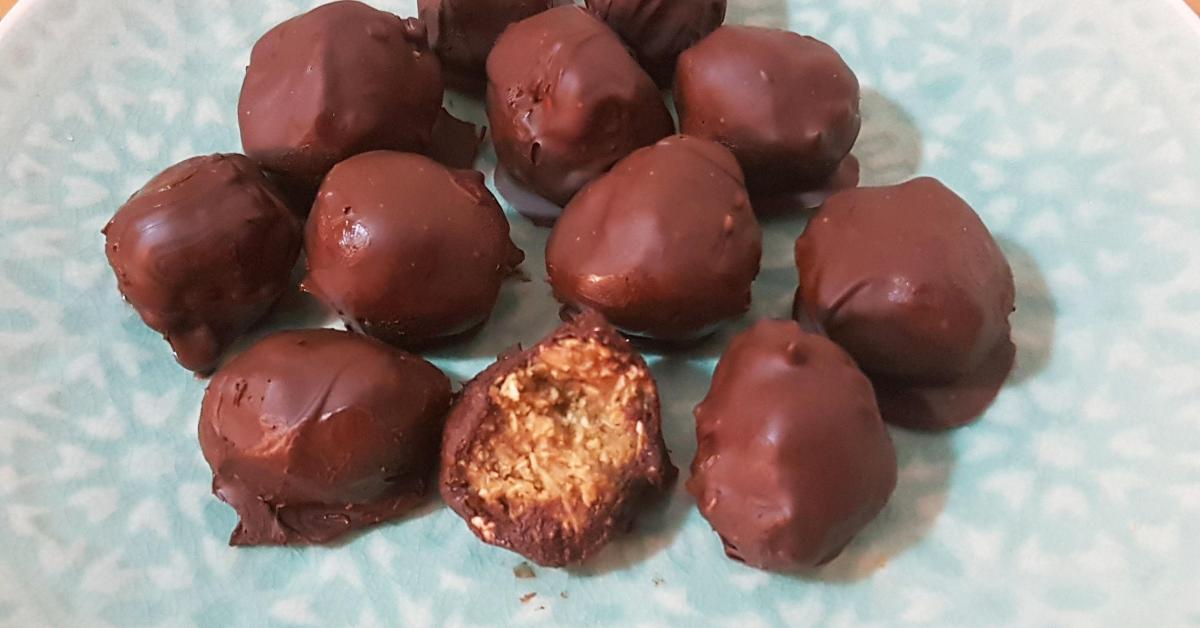 ANZAC Choccy Biccy Balls by SailorsWife. A Thermomix ® recipe in the ...