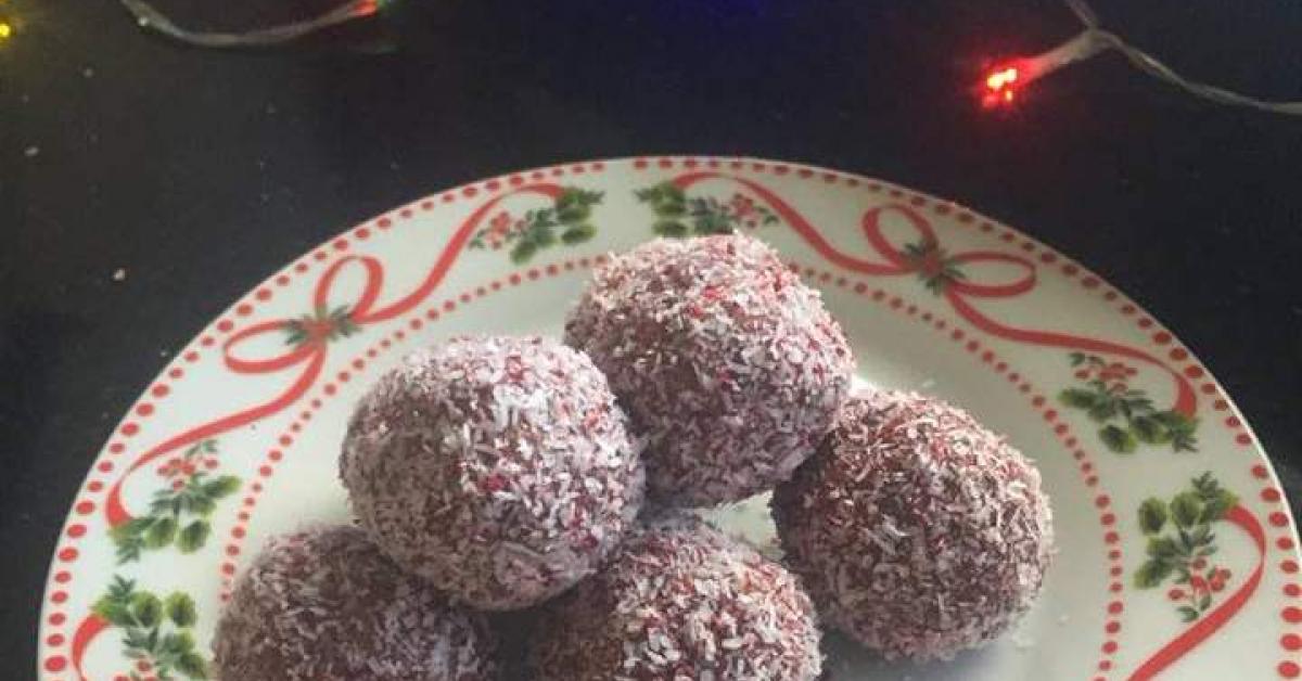 Christmas Cherry Ripe Balls by KimStockman. A Thermomix ® recipe in the ...