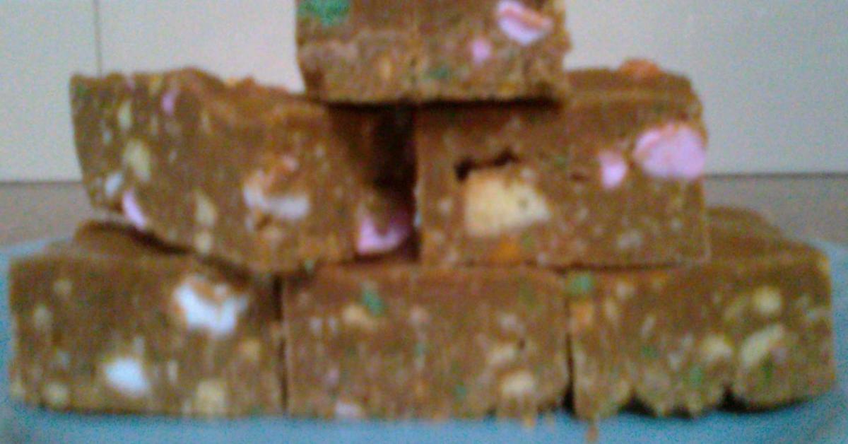 Chocolate Peppermint Crisp Slice by Pingping. A Thermomix ® recipe in the category Desserts ...