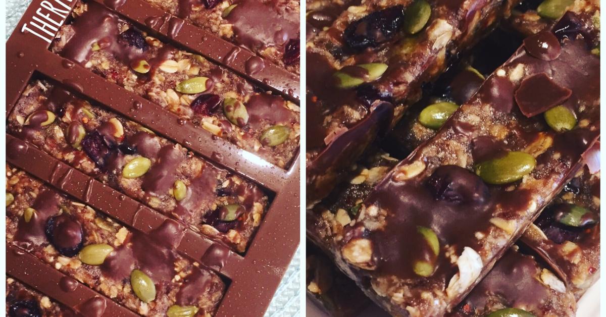 Raw Healthy Snack Bars (Nut-Free) by McDreamSteam. A Thermomix ® recipe ...