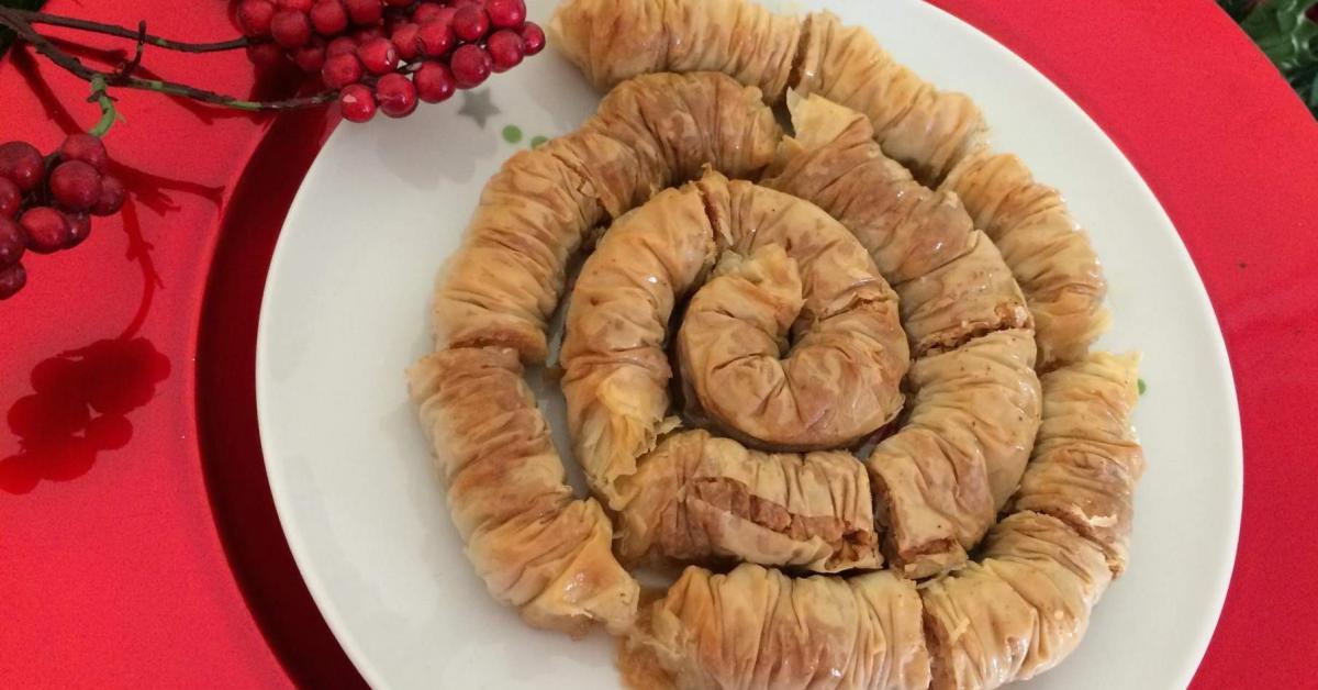 Saragli - rolled Baklava by ginisann. A Thermomix ® recipe in the ...