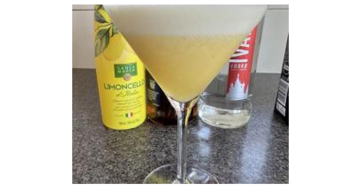 Kylie’s Pine Lime Splice Cocktail by KArnesen123. A Thermomix ® recipe ...
