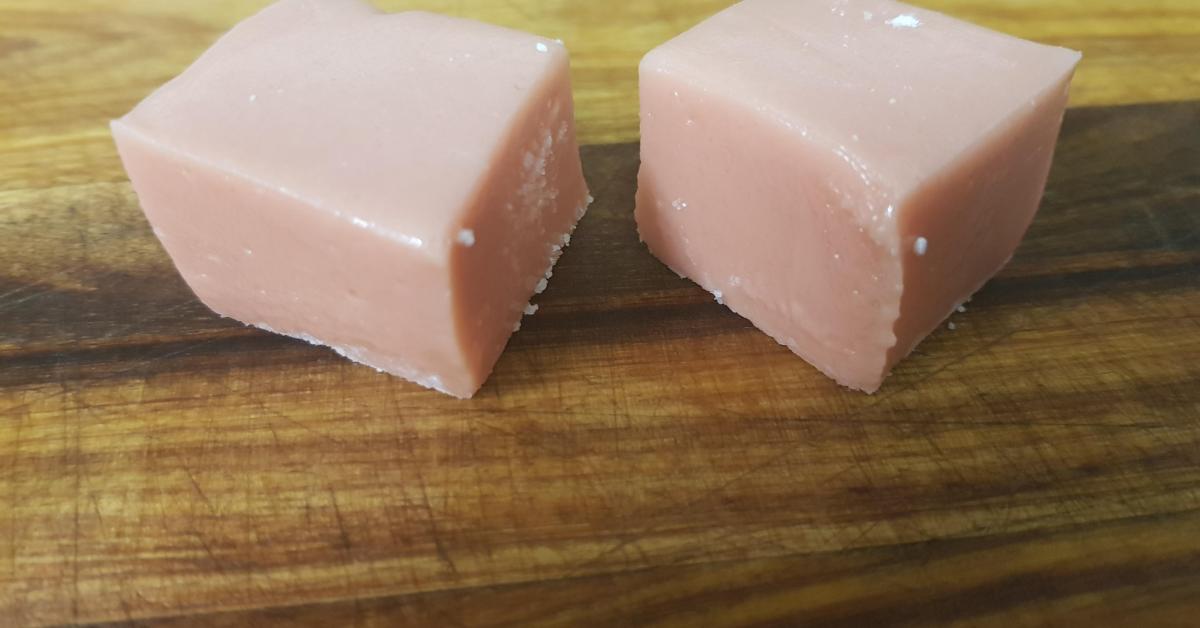 Musk Stick Fudge by Woodbury85. A Thermomix ® recipe in the category ...