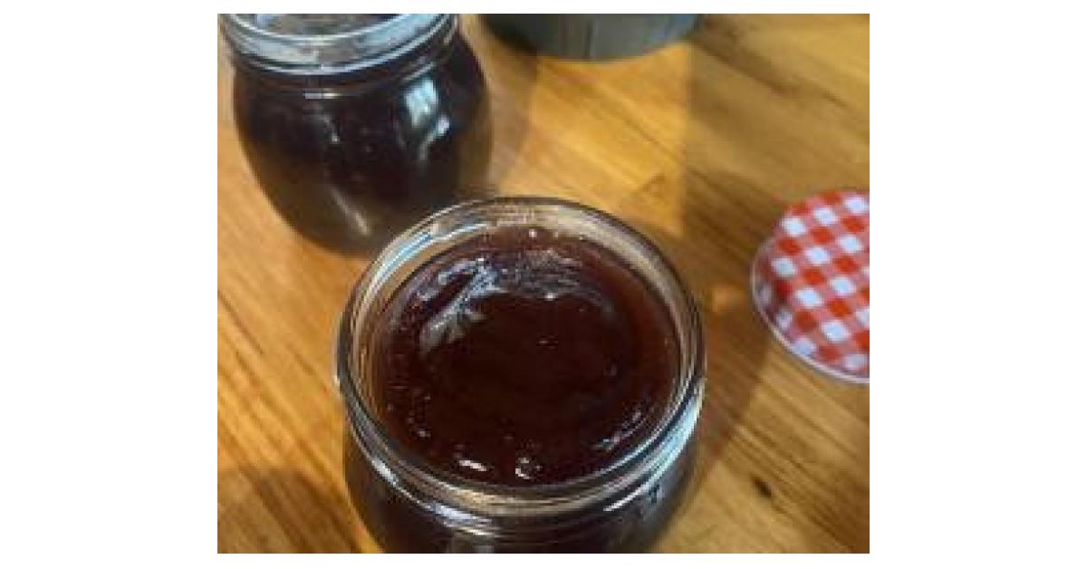 Passion fruit skin jam by Kristy and Brooke ThermoSisters. A Thermomix ...